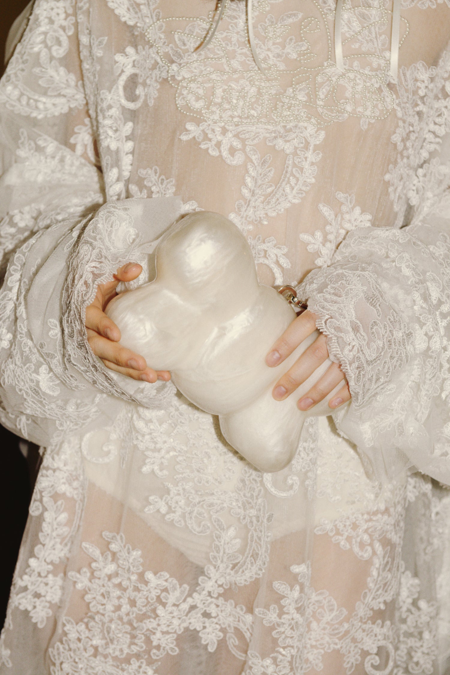 AW23 – Simone Rocha